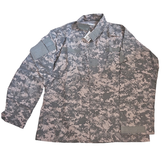 U.S. Army | Jackets & Coats | New Us Army Combat Uniform Coat Shirt ...